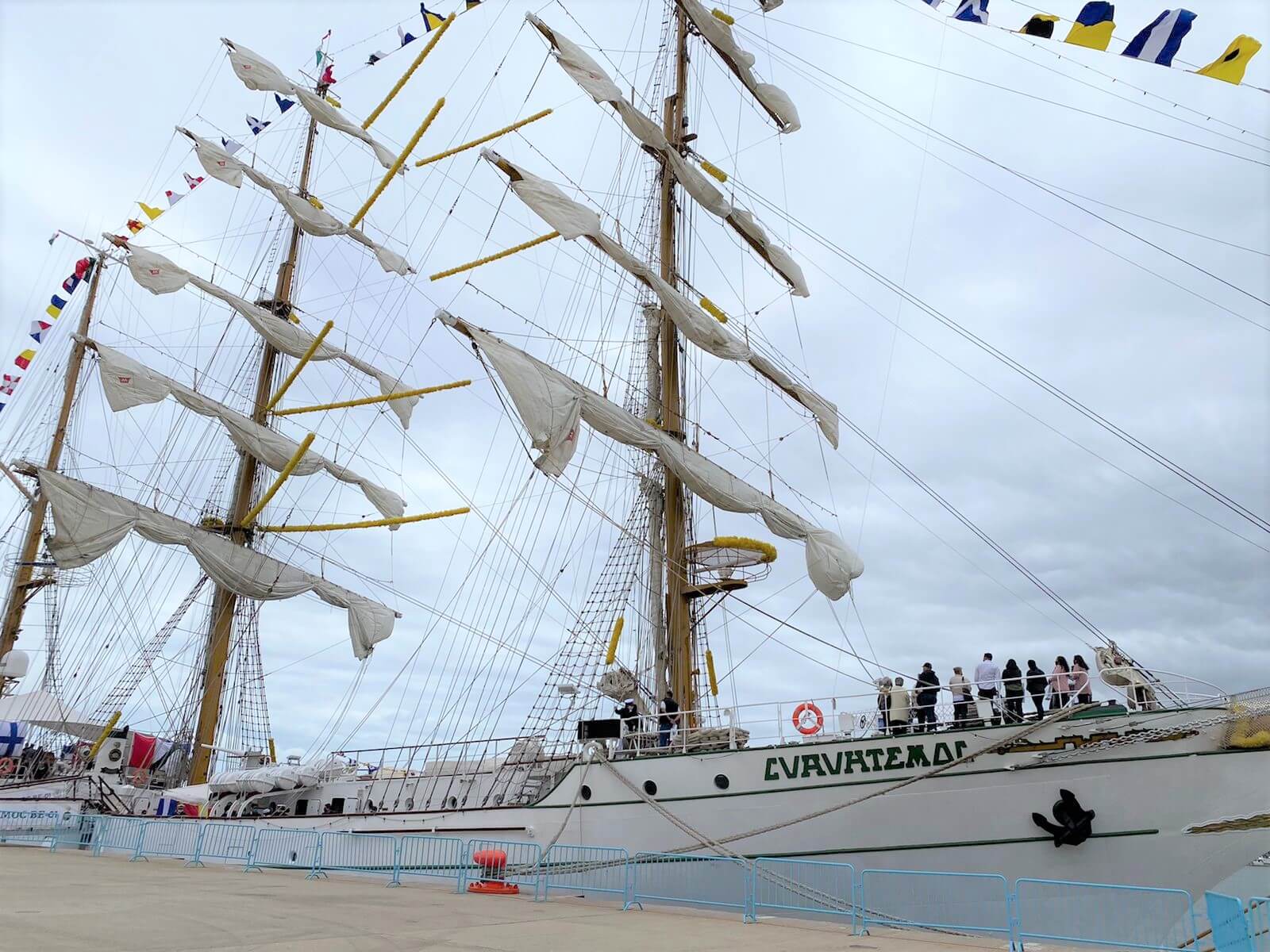 VIDEO: El más bello barco mexicano, el buque Escuela Cuauhtémoc ...