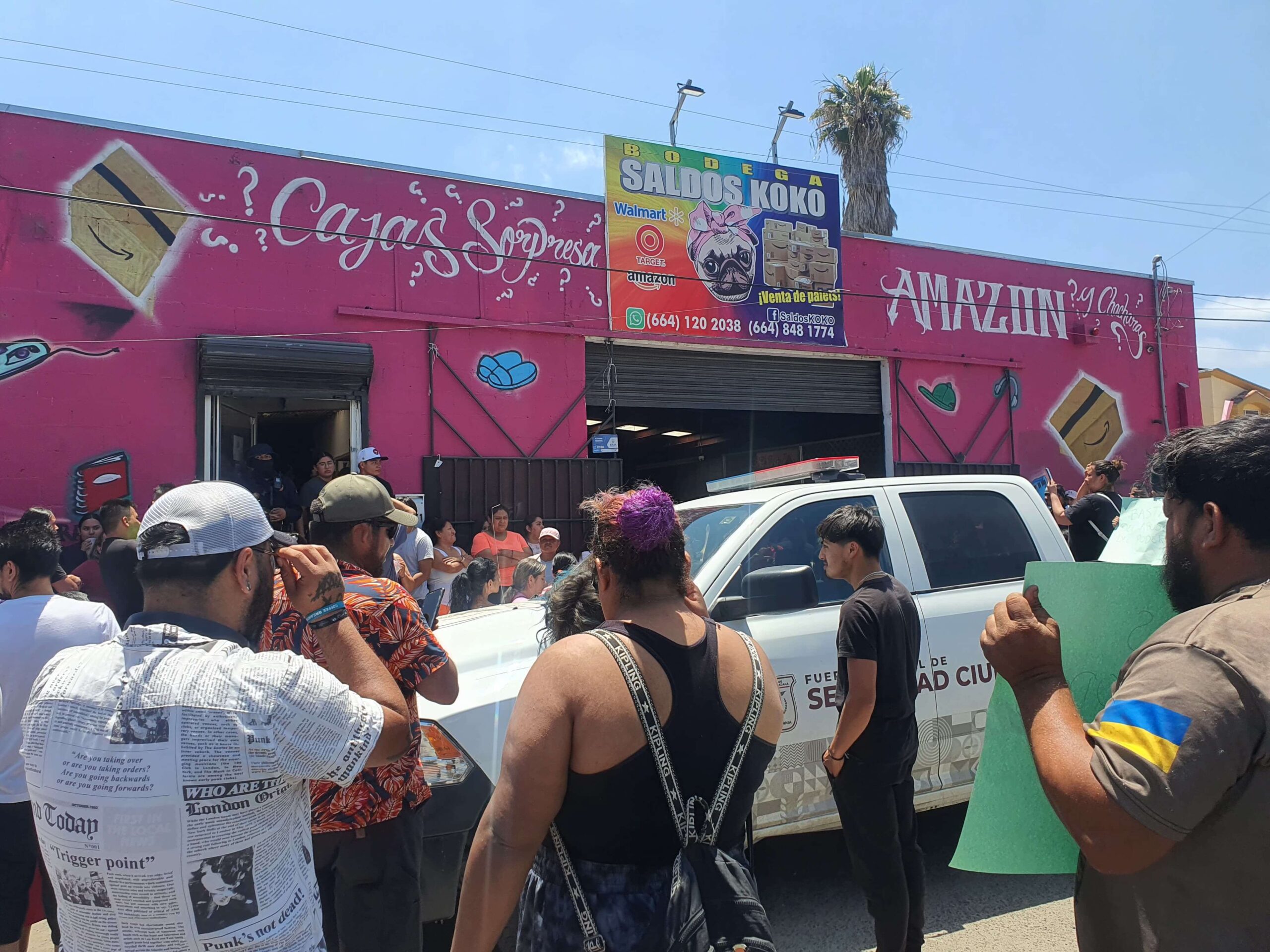 VIDEO: SAT BC realizó intenso operativo en "Saldos Koko" de Tijuana ...